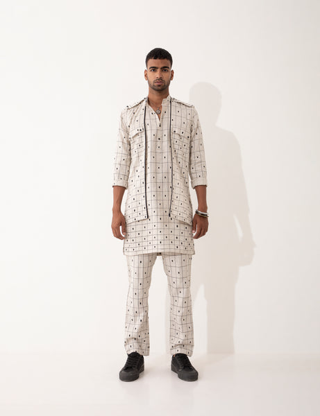 BANDI LOOKS – Son Of A Noble